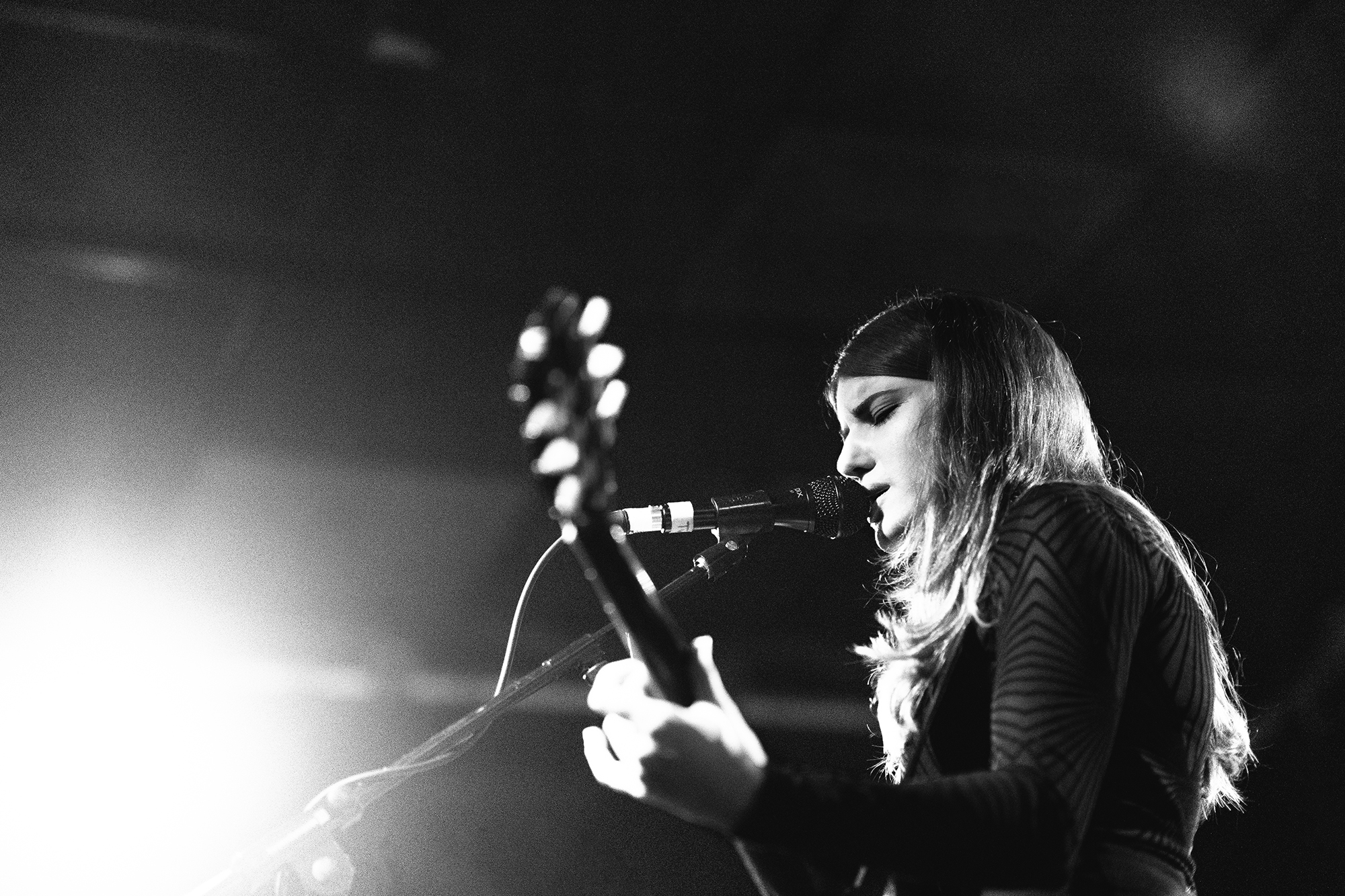 Smoke Fairies conclude their UK tour with a mesmerizing guitar-driven ...