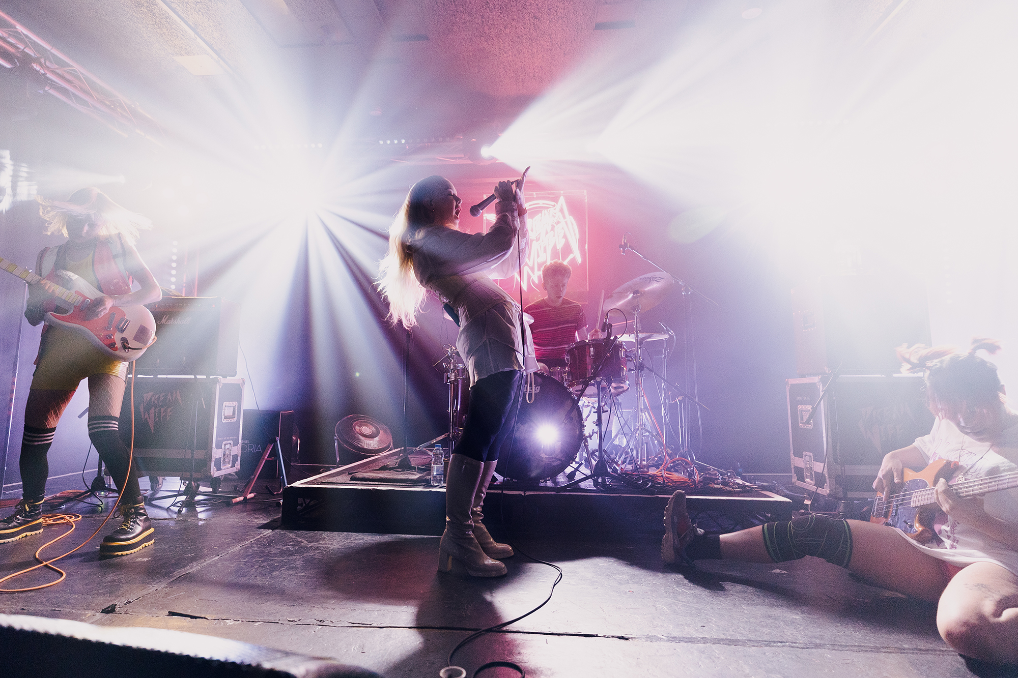 Dream Wife tearing up venues on their UK tour » // MELODIC Magazine