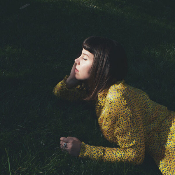 Rose Betts shares heartfelt debut album ‘White Orchids’ » // MELODIC ...