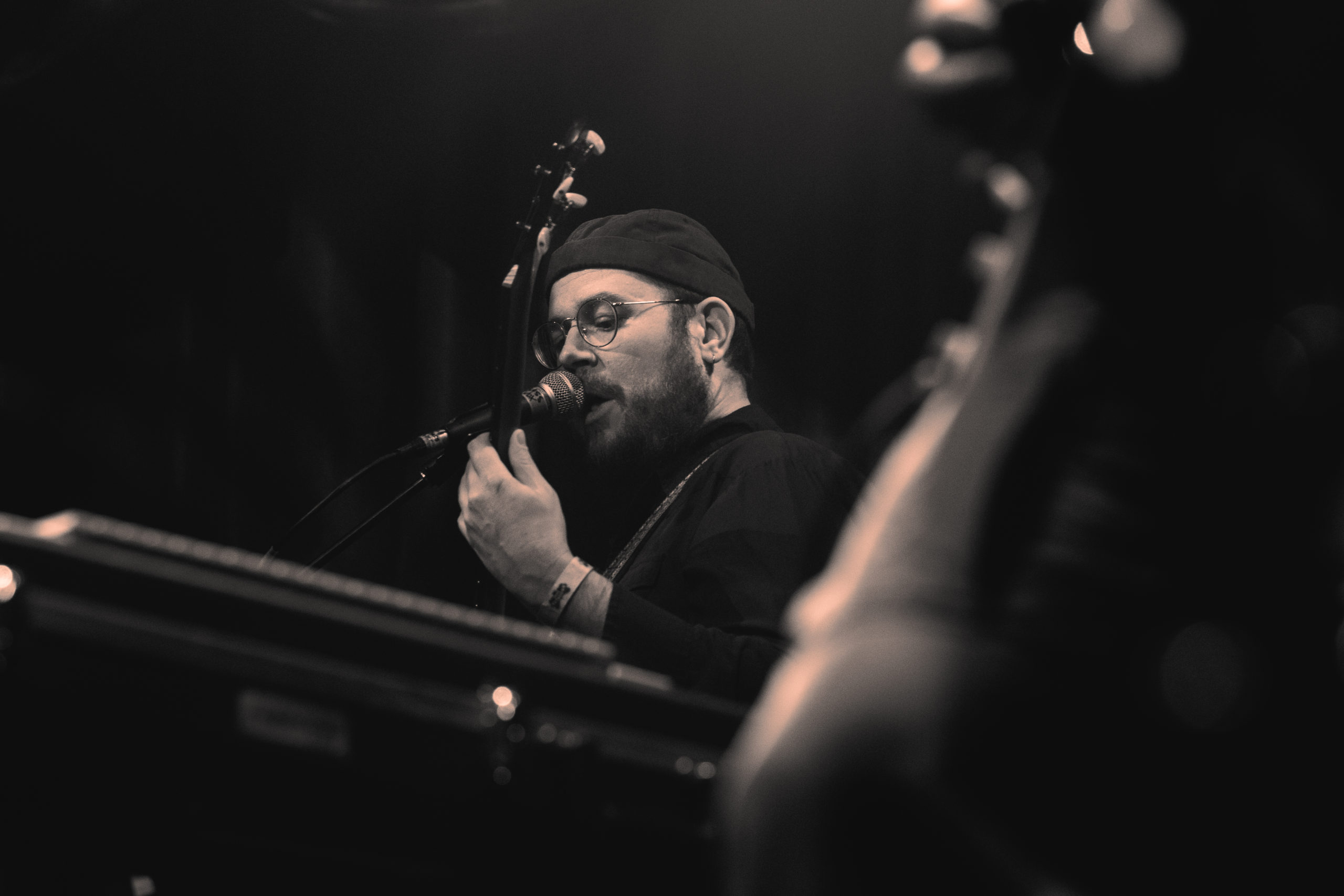 Durand Jones and the Indications put on a steamy sold out soul show at ...