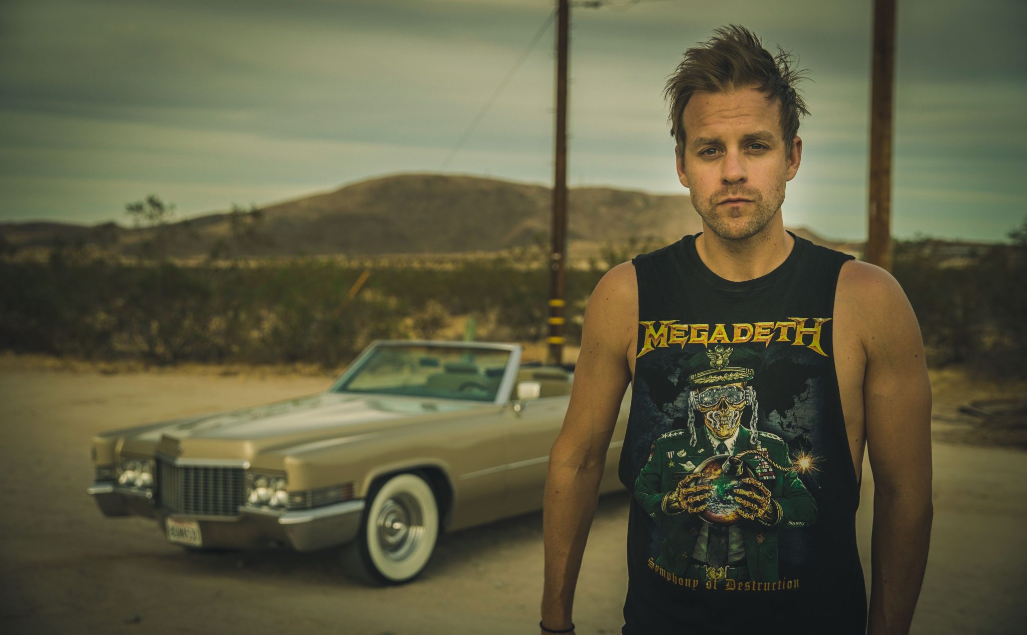 Dan Davidson on “Girl Drinks Beer,” performing with Travis Collins in ...