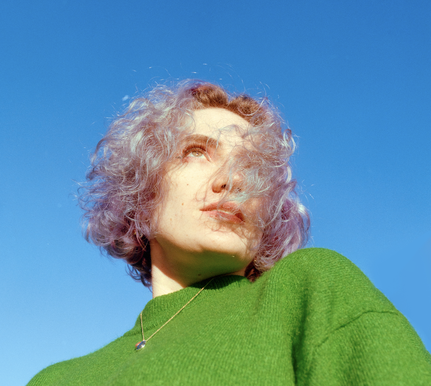 Annie Elise crafts her own fight song with “Gonna Be Alright ...