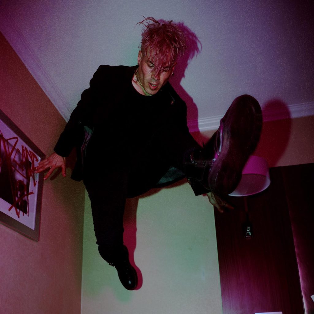 DD Walker Tells Us “White Lies” » // MELODIC Magazine