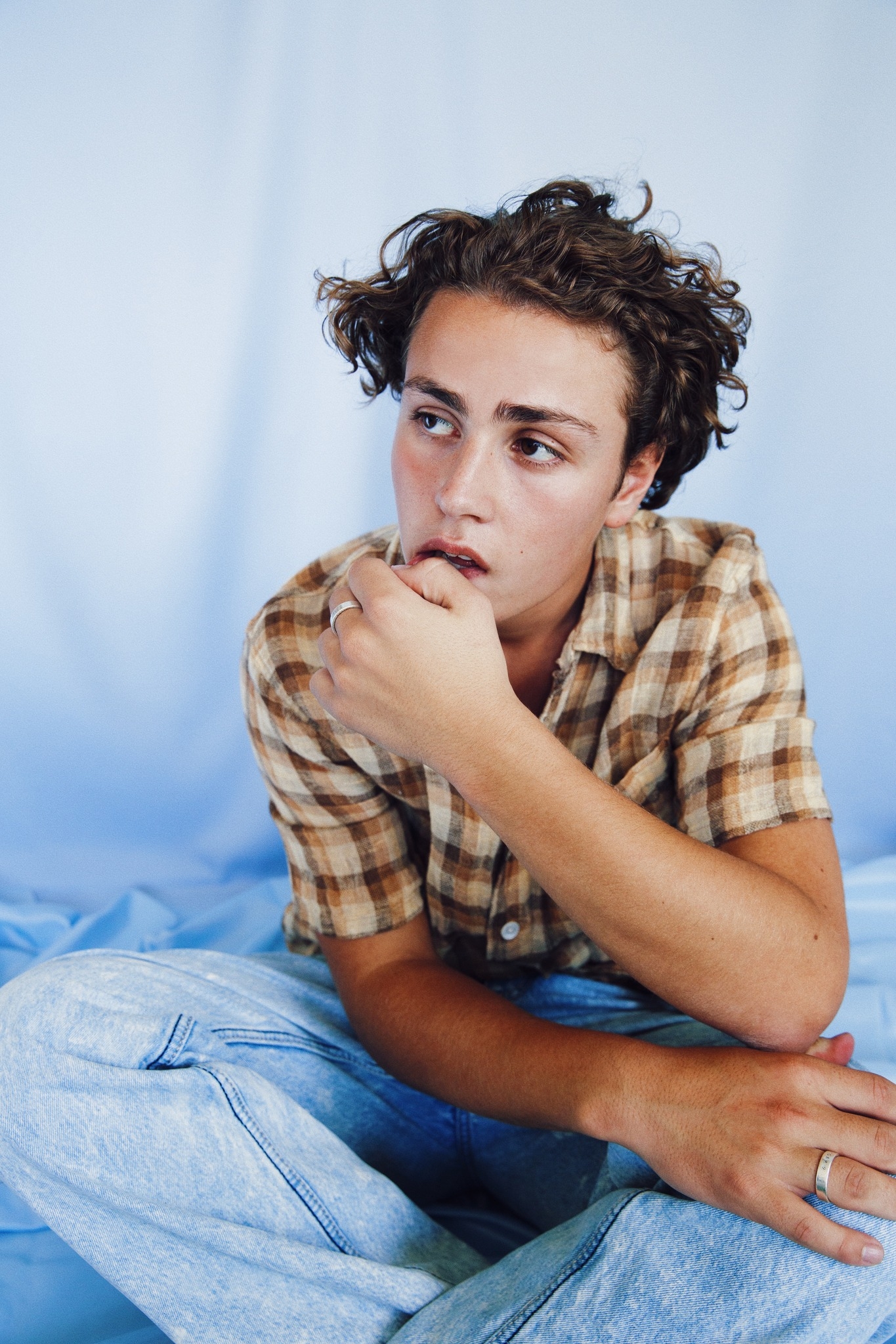 Noak Hellsing Offers a Glimpse into his debut EP ‘YESTERYEAR’ with “Get ...