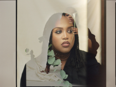 Singer-Songwriter Eleanor Blossoms on New Album, ‘A Late Bloom ...