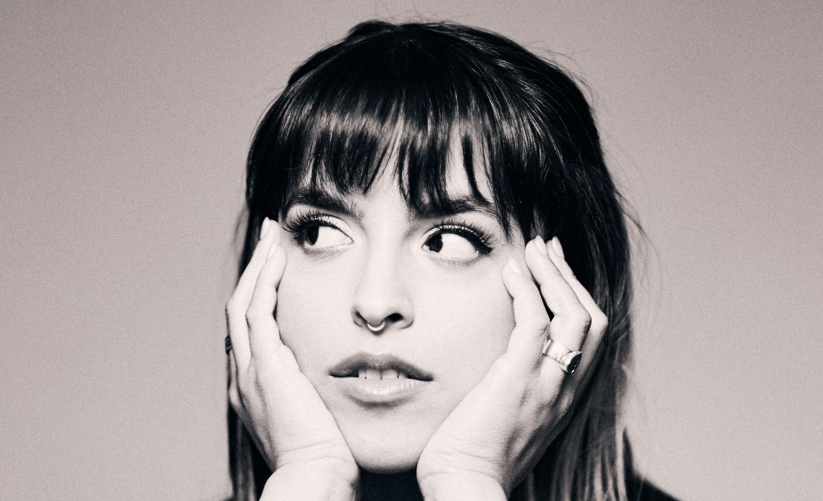 GALE pays tribute to Shakira’s classic “Inevitable” » // MELODIC Magazine