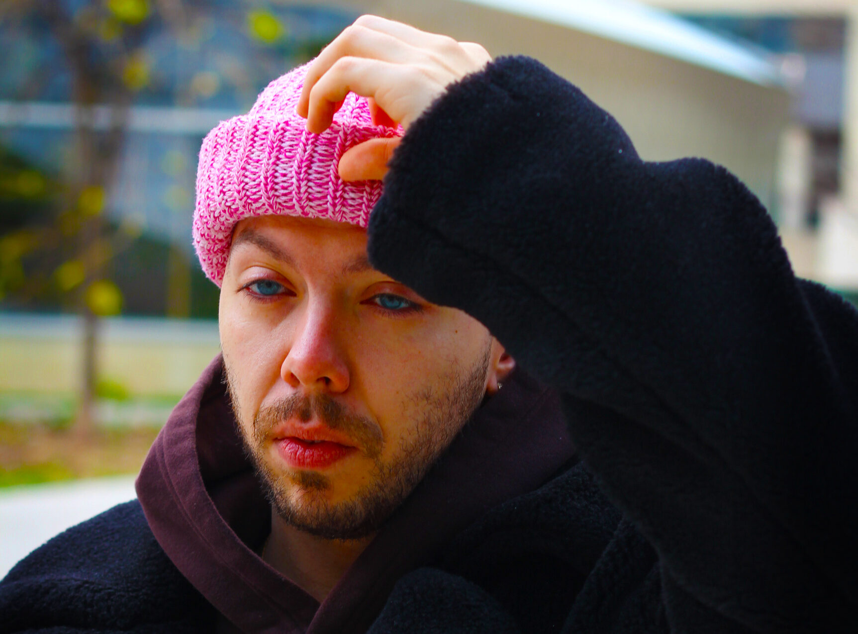 Frria shrugs it off in “Say Dunno” » // MELODIC Magazine