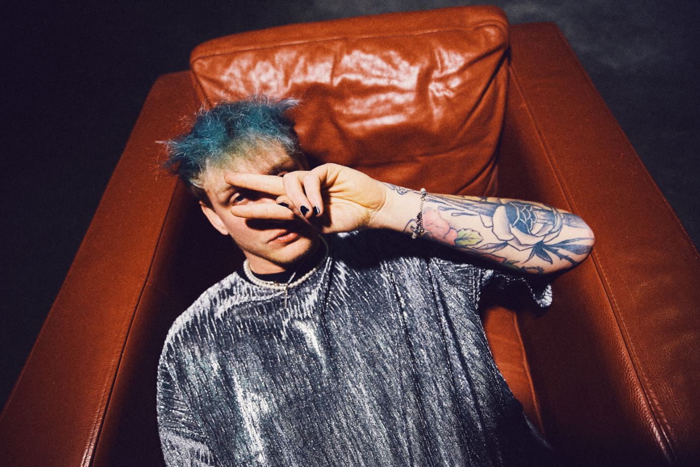 Tidan delivers a mix of Alt-Rock and Pop-Punk in "Ghost"