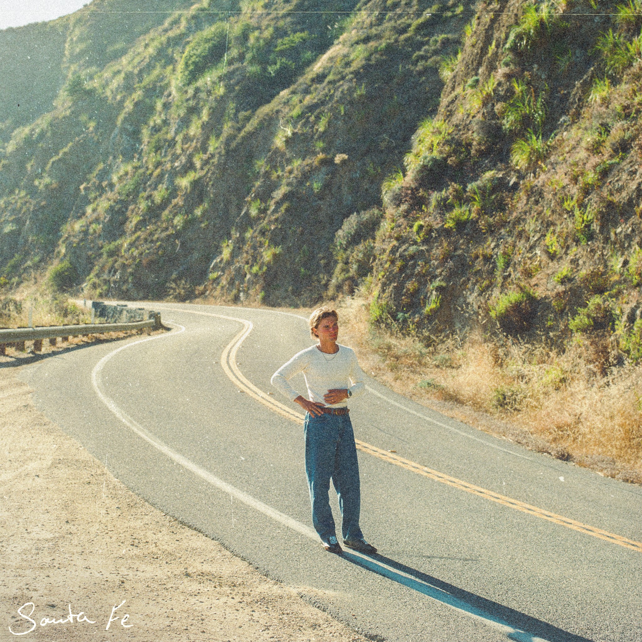 Bo Staloch delivers a heartfelt anthem about letting go with “Santa Fe” » // MELODIC Magazine