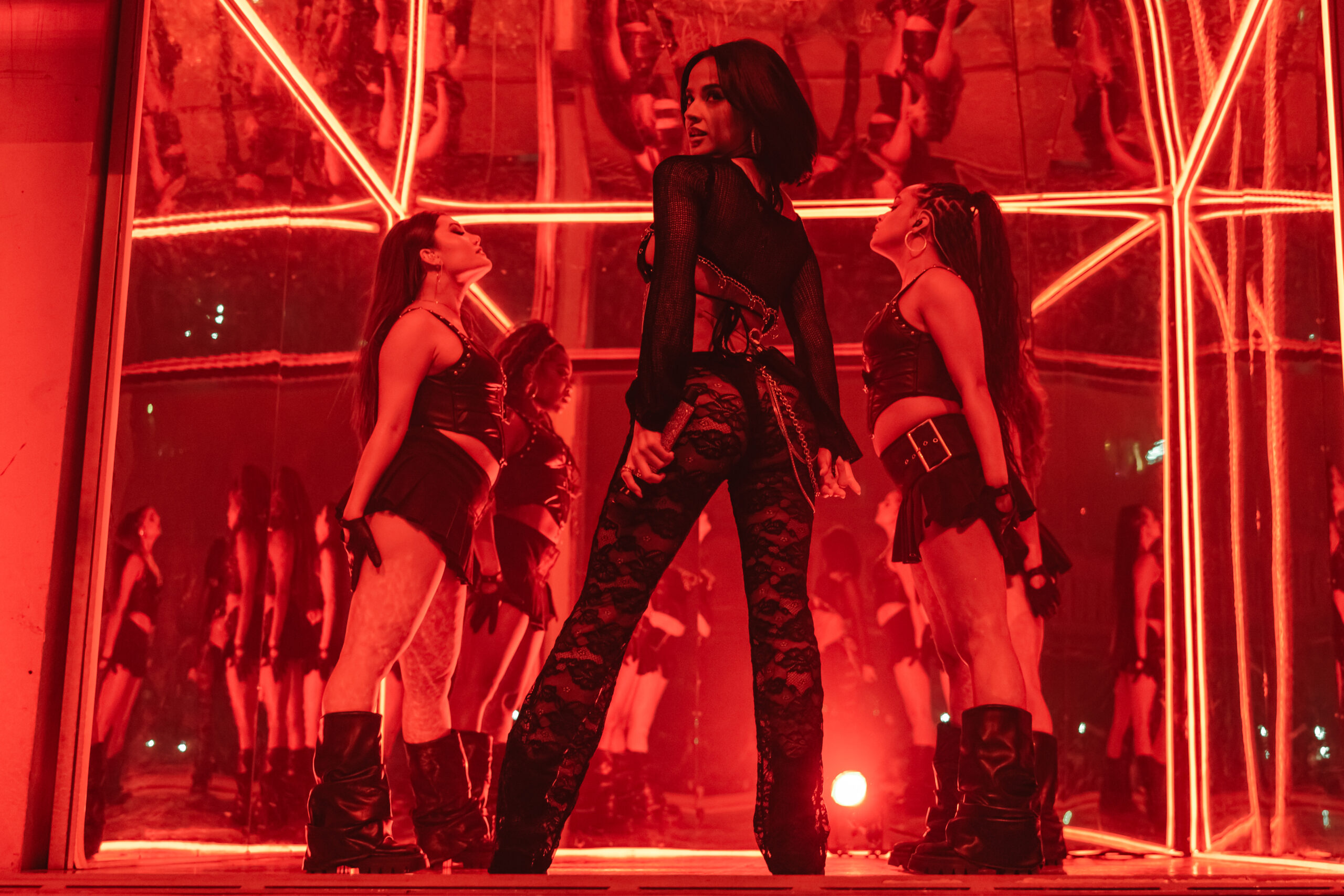 Becky G’s Electrifying Return to Atlanta: Casa Gomez Tour Lights Up the ...