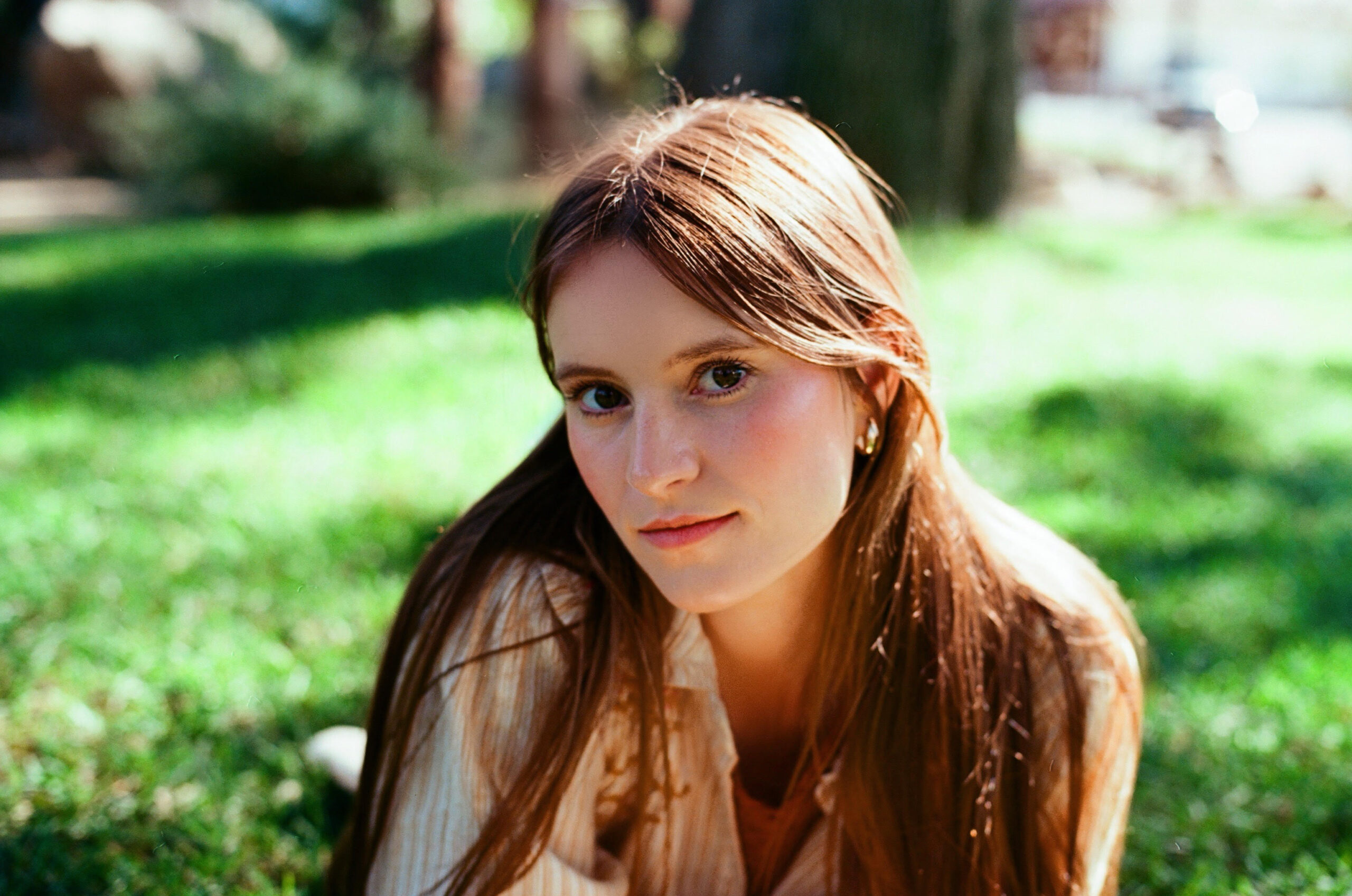 Rosie Darling releases warm ode to friendship in new single “Joanna ...