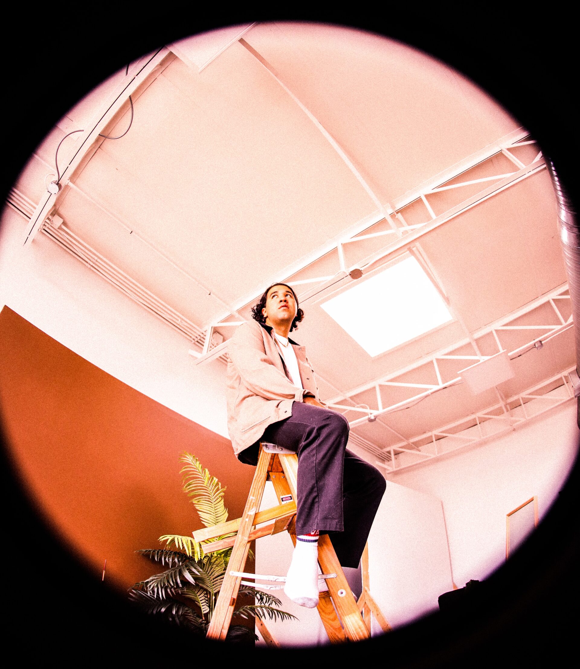 Slow Joy releases first music of 2025 with new single “Gruesome” » // MELODIC Magazine