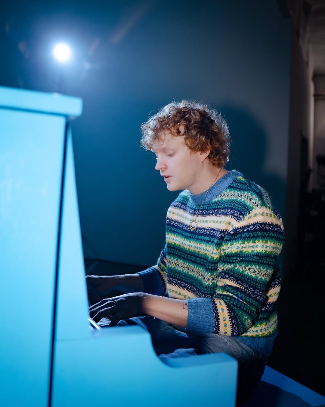 “Fresh-faced, Midwest corn-fed kid” Knox releases his debut album ...